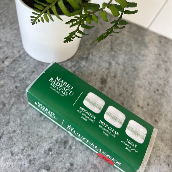 Mario Badescu | Skincare | Pre Owned Mario Badescu Multi Tasker Set Of 3 Brighten Clean Treat ...